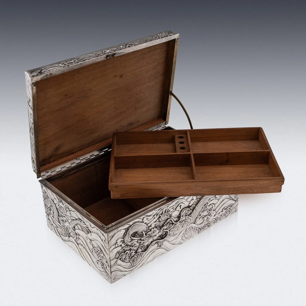 ANTIQUE 20thC JAPANESE MEIJI PERIOD SOLID SILVER DRAGON CIGAR HUMIDOR ...