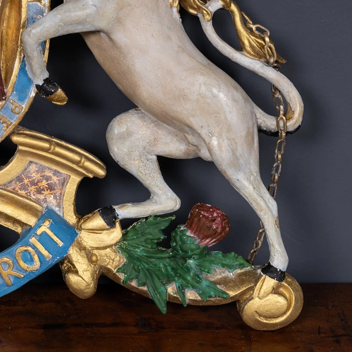 ANTIQUE 19thC VICTORIAN HAND CARVED WOOD & PAINTED ROYAL CREST c.1890 ...