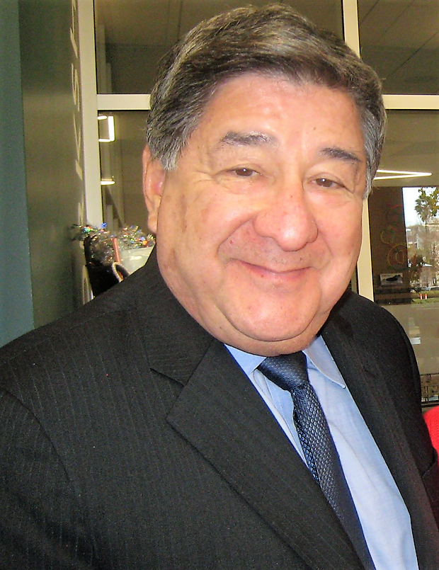 Friends of the Downey Library have a party and Dave Lopez is the ...