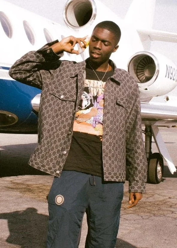 SHECK WES — ST. CLAIRE MODELING