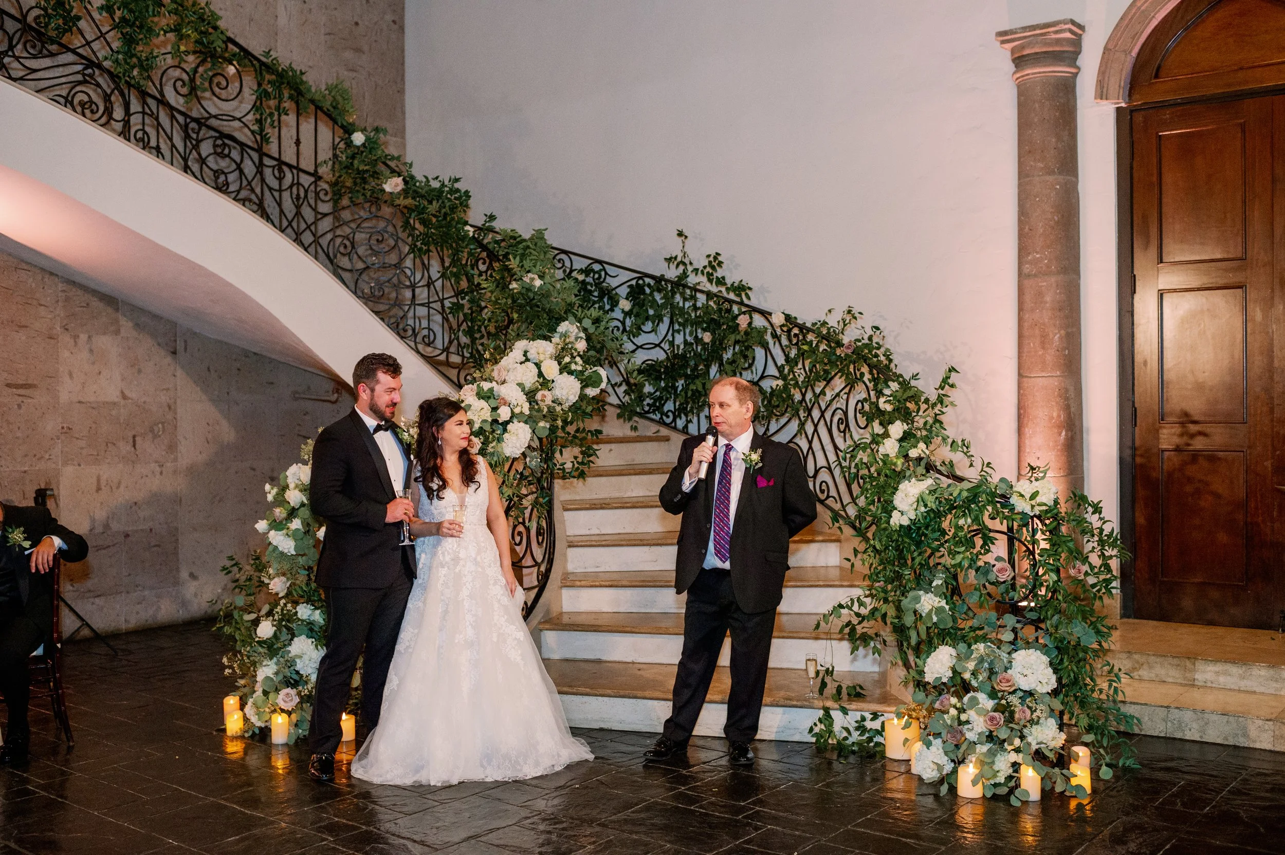 How to Make a Wedding Toast the Bride and Groom Will Love