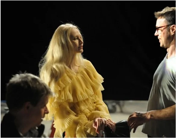 Ciment PleatingCadbury's flake advert