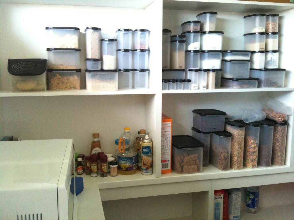 tupperware on a decorating blog? — toronto designers