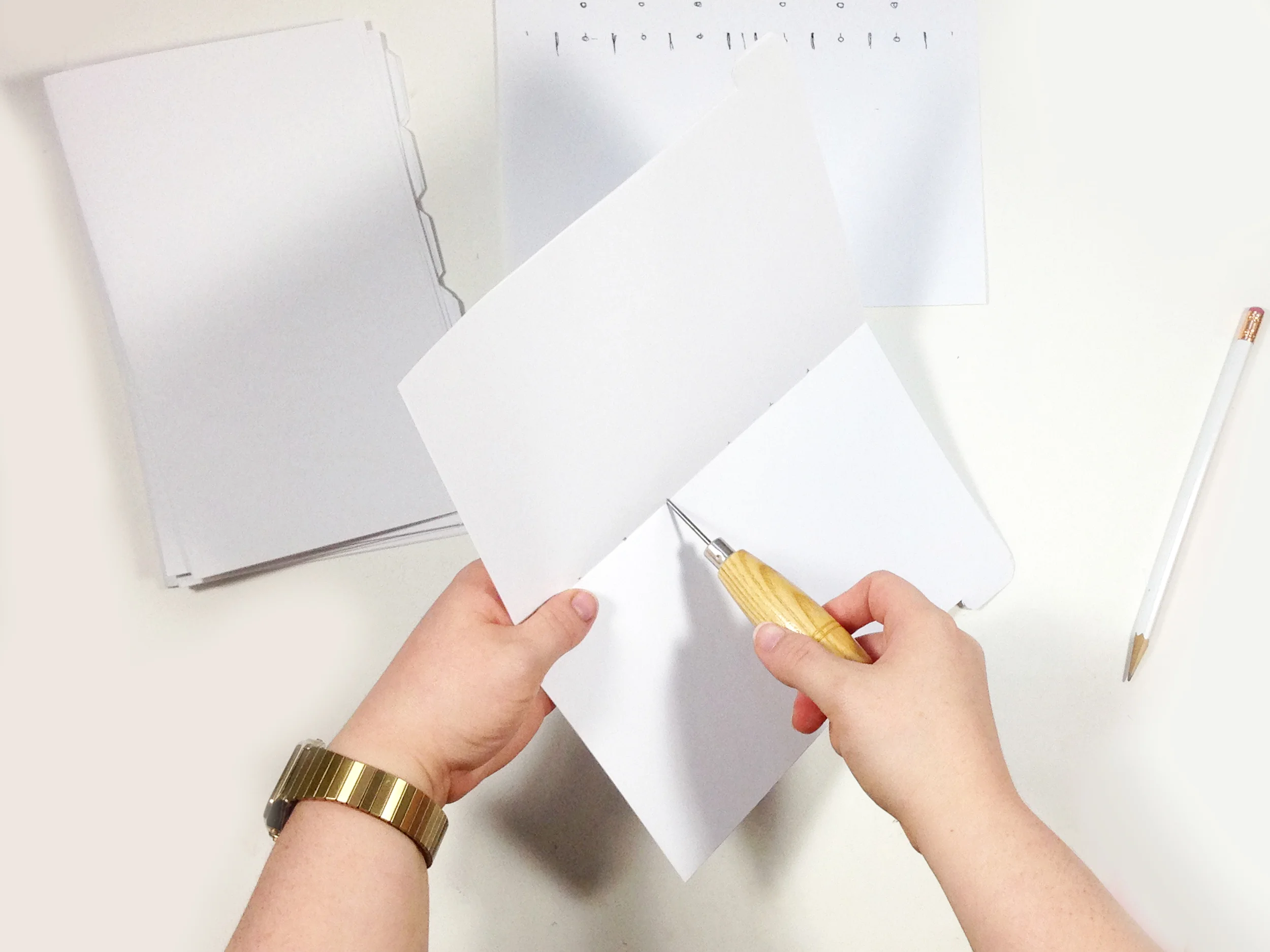 DIY | LEATHER TABBED NOTEBOOK — The Paper Curator