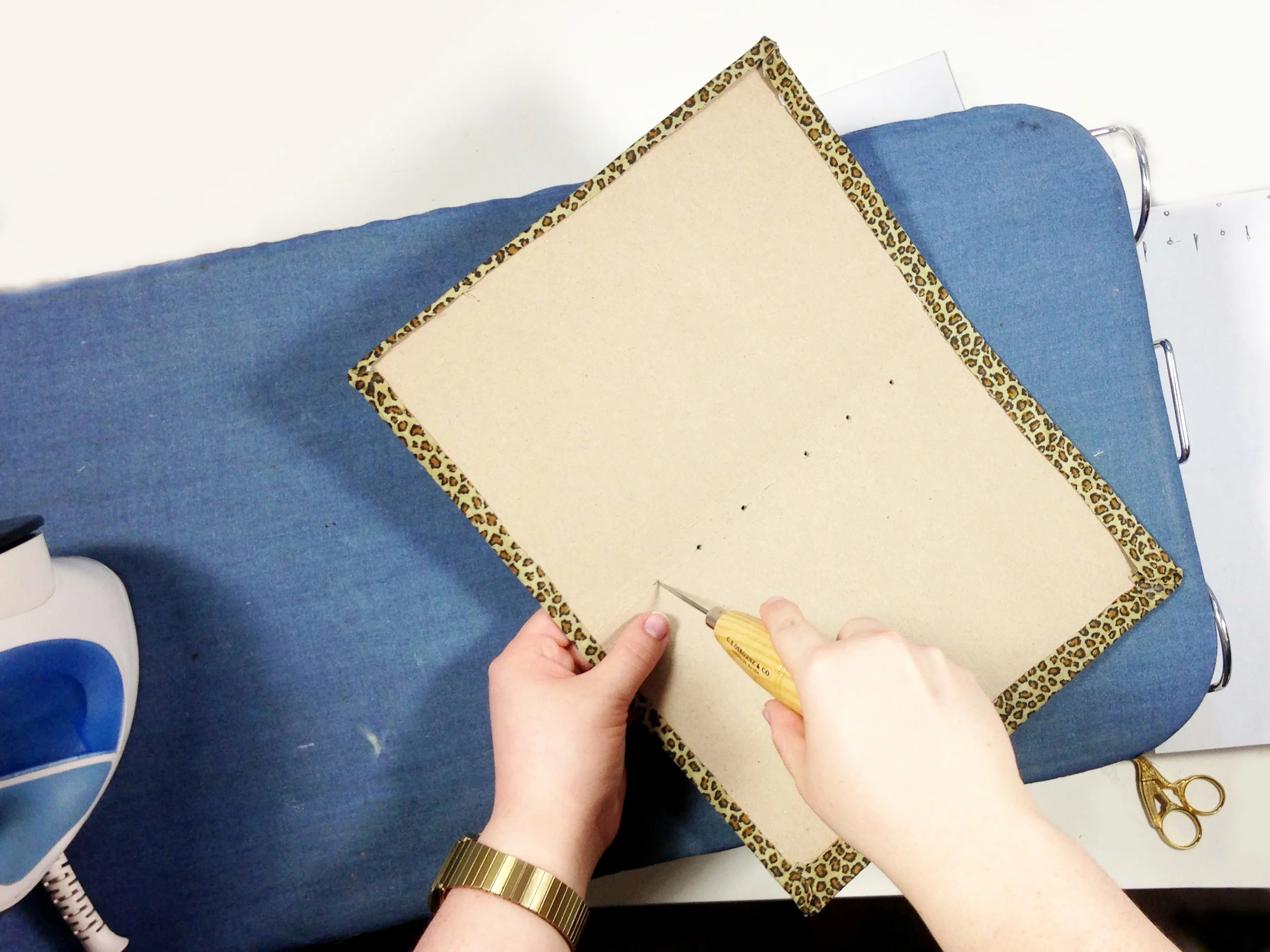 DIY | LEATHER TABBED NOTEBOOK — The Paper Curator