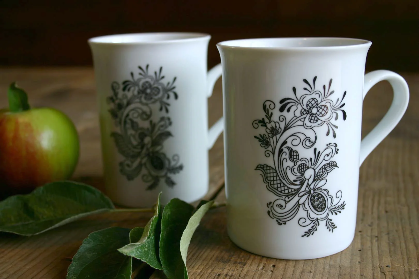 Swedish Rosemal Mug -- Black — Swedish Country Interiors