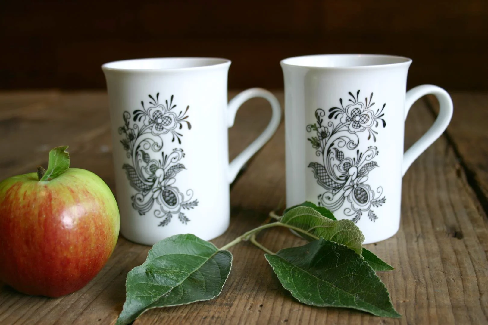 Swedish Rosemal Mug -- Black — Swedish Country Interiors