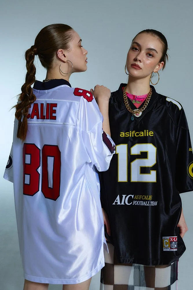 에즈이프캘리(as if CALIE), 23 핫썸머 컬렉션 공개 — DOOR-도어 크리에이티브