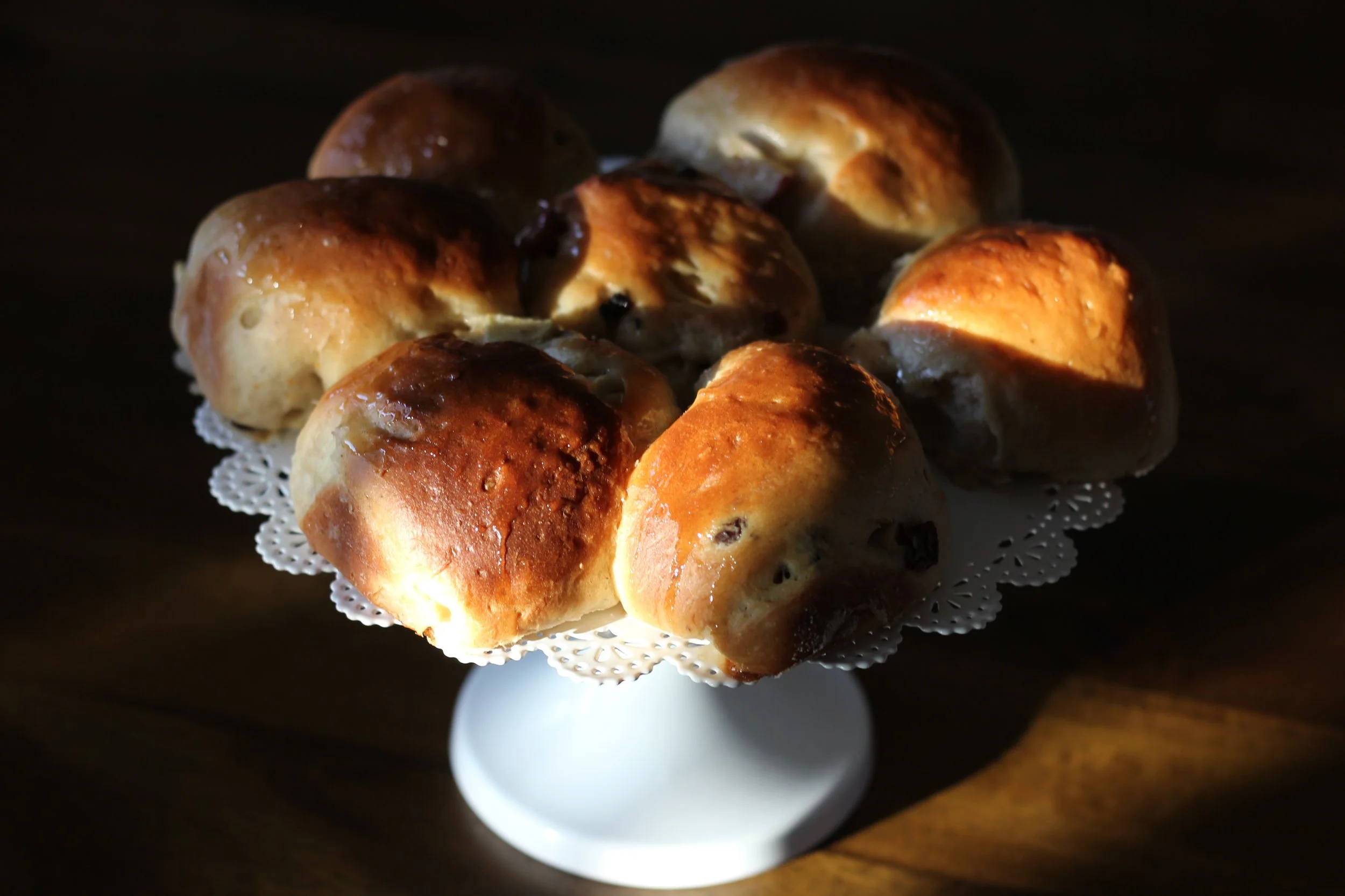 Spiced English buns — Pretty Sweet Kitchen