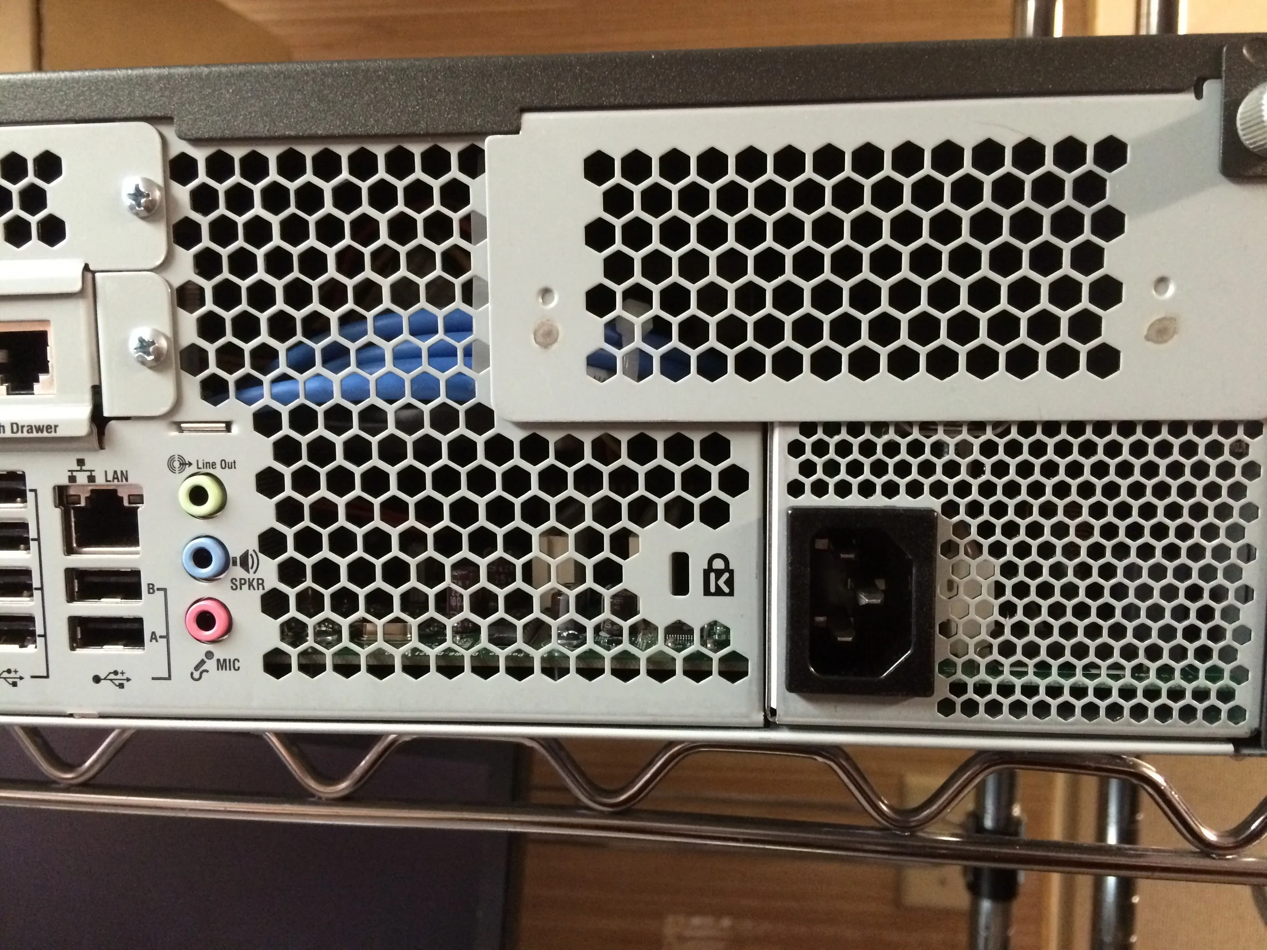 NCR RealPOS 82XRT — Retail Systems Inc