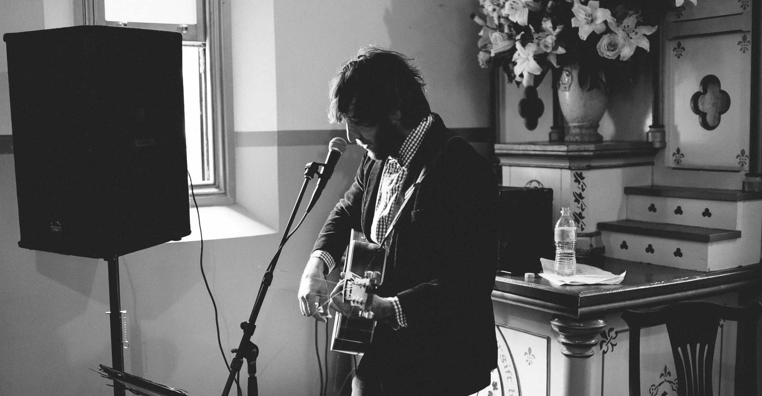 Matt Boylan-Smith. Acoustic Musician. Soloist, Band and DJ.