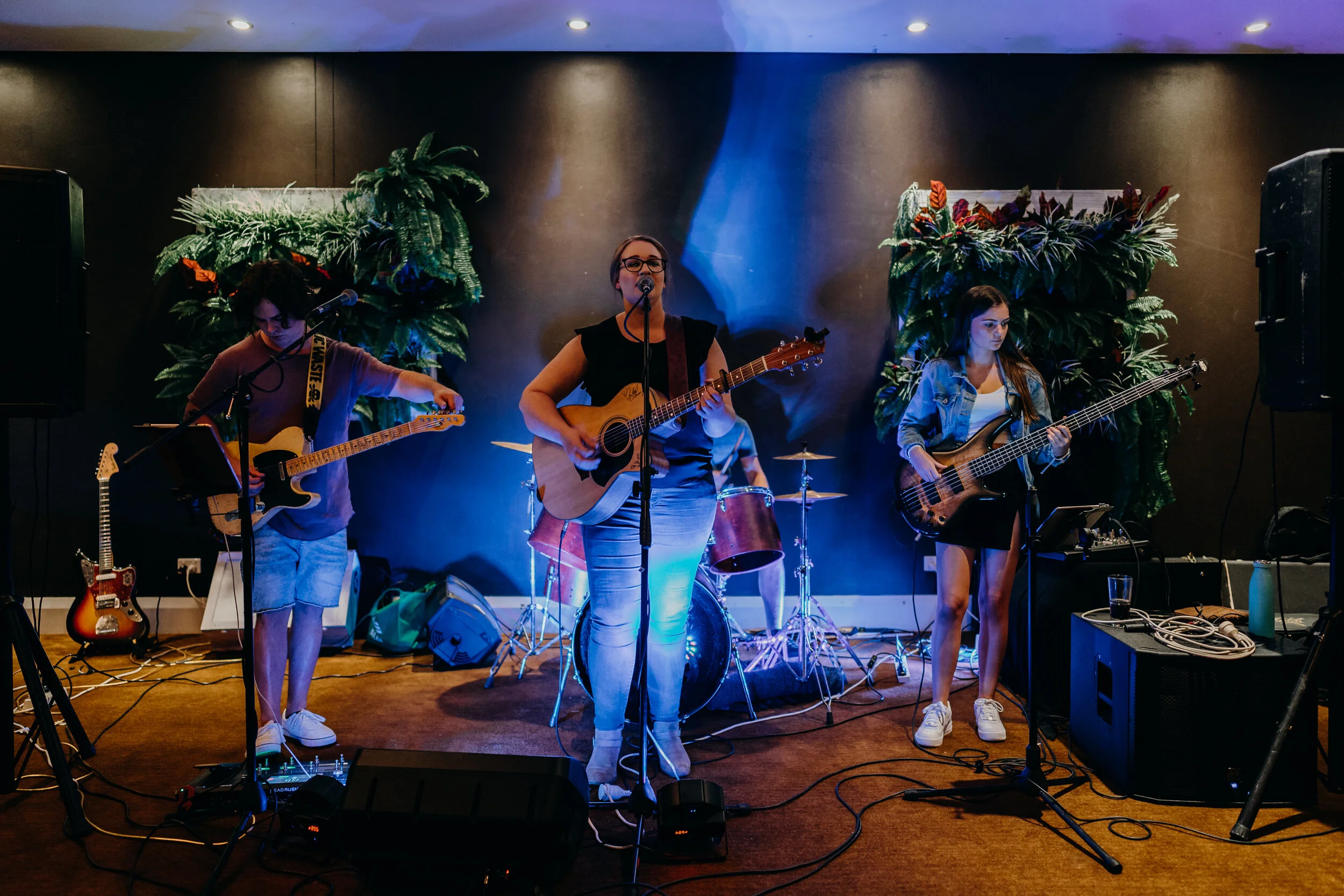 Chloe Swannell - singer from Central West. Solo, duo or band for ...