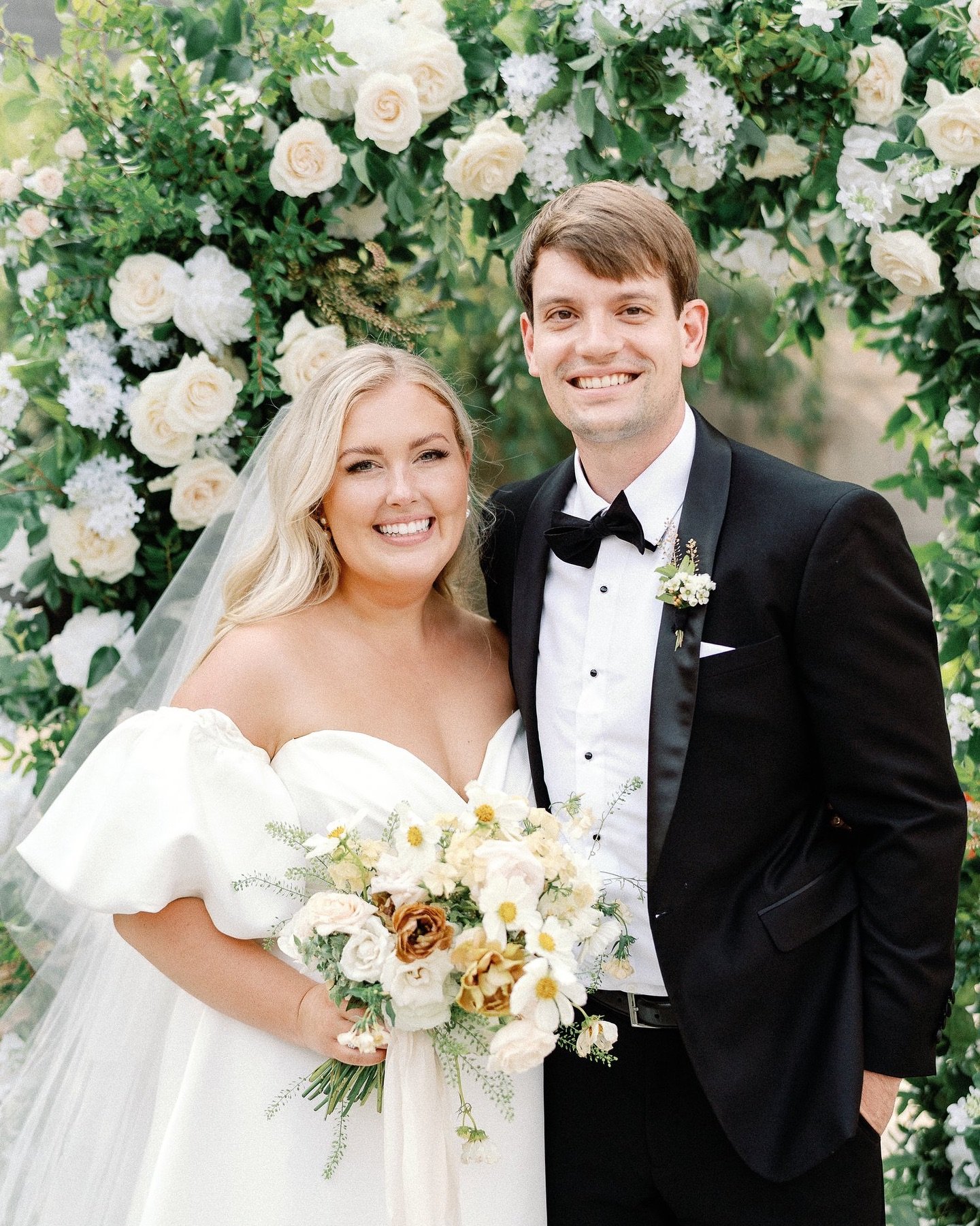 Emily + Joe - Ashley Fox Designs Wedding Flowers Minnesota
