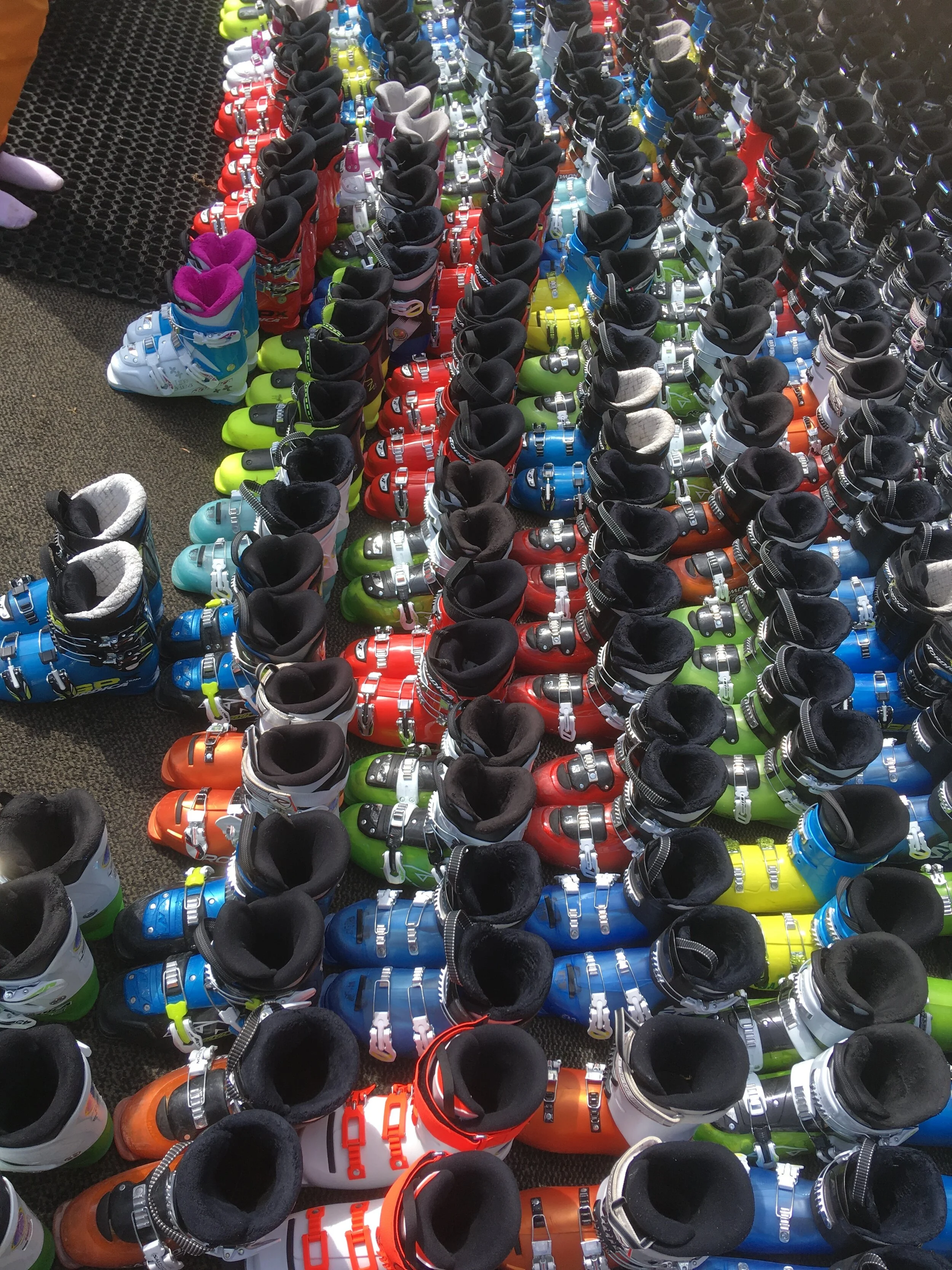 Home [www.skialot.com]