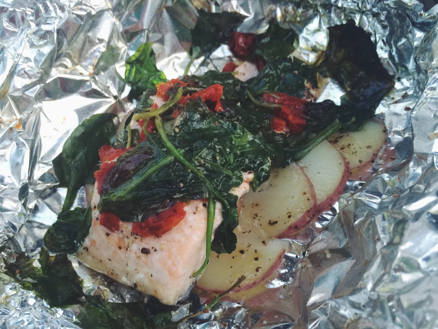 Grilled Fish Packets with Sun Dried Tomatoes & Spinach (Whole30 ...