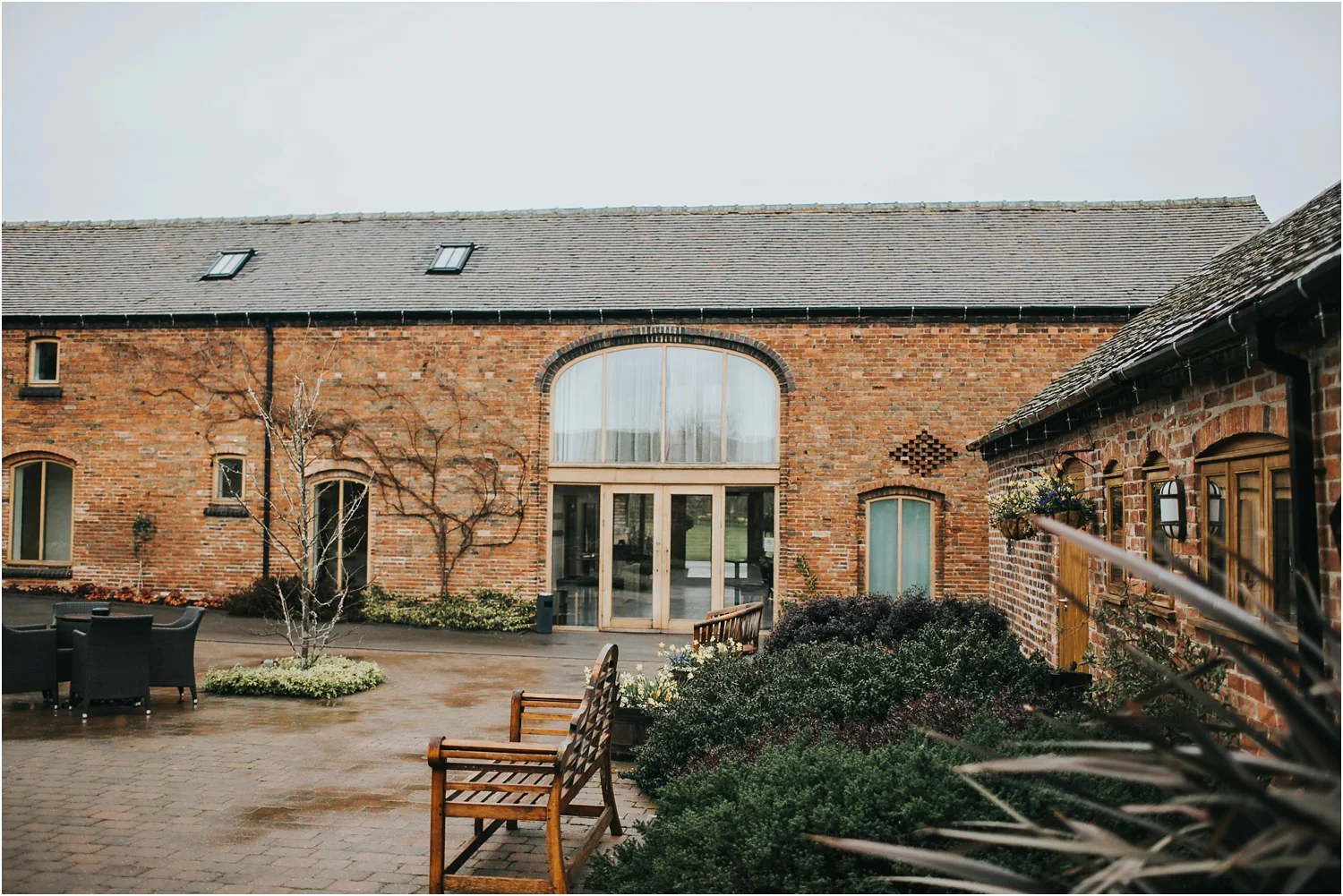 Clare & Darren’s beautiful Spring Wedding | Mythe Barn Warwickshire ...