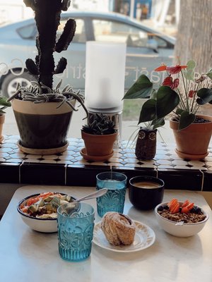 WHERE TO EAT (AND DRINK) IN MORRO BAY IN 2020 — Traveling Newlyweds