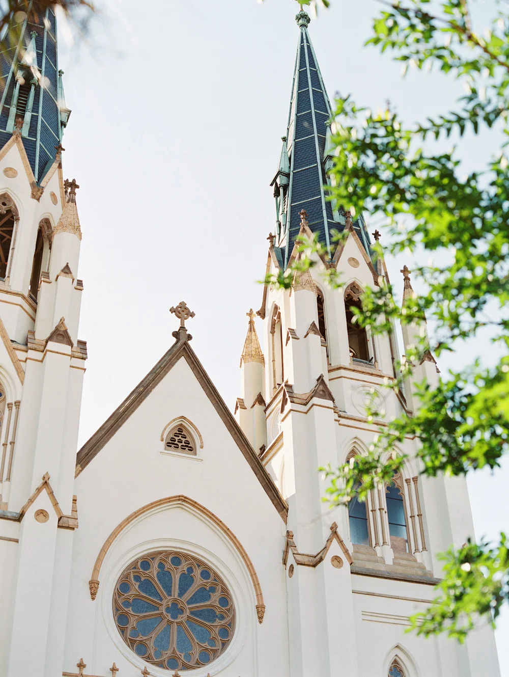 The Morning of at Mirabelle Cafe & Suites — A Lowcountry Wedding Blog ...