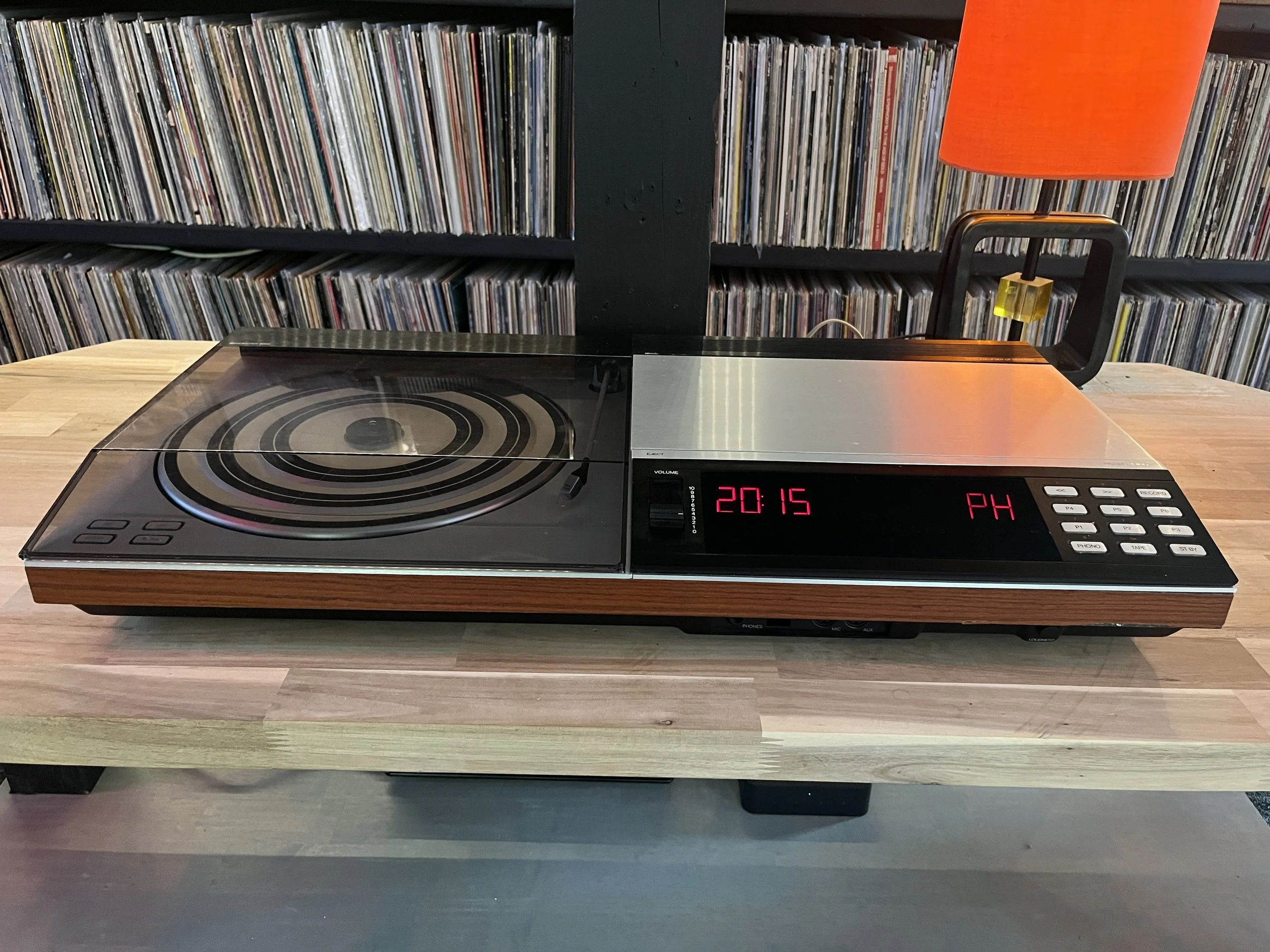 Bang and Olufsen Beocenter 7000 — Gig Harbor Audio