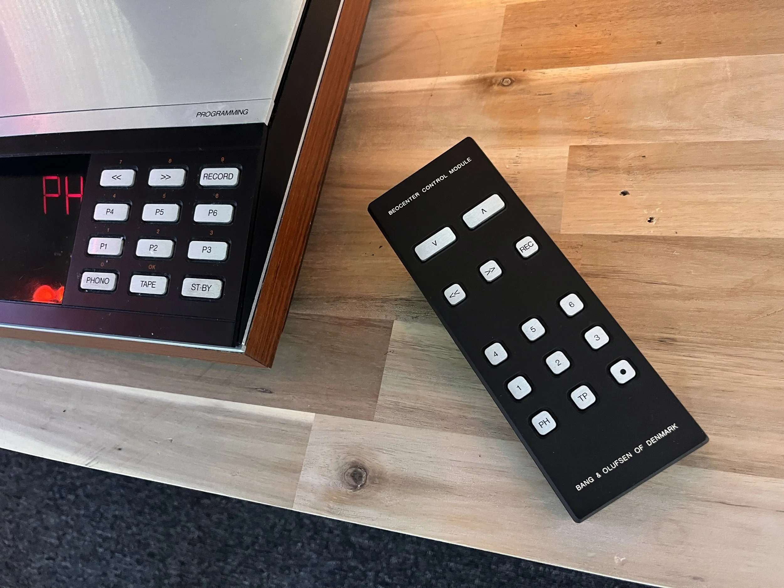 Bang and Olufsen Beocenter 7000 — Gig Harbor Audio