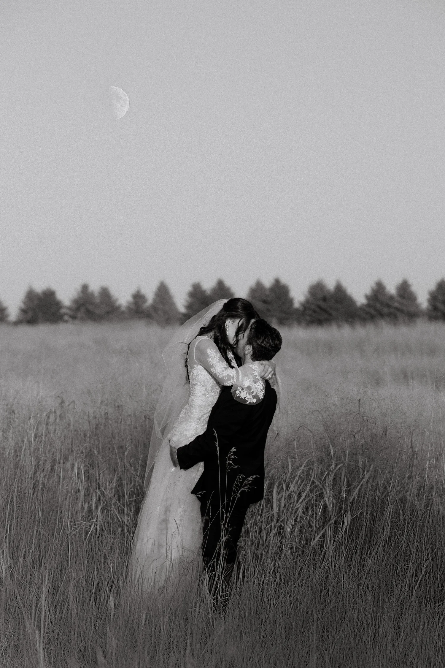 Milwaukee Wedding Photographer — Photography by Jill Emmer