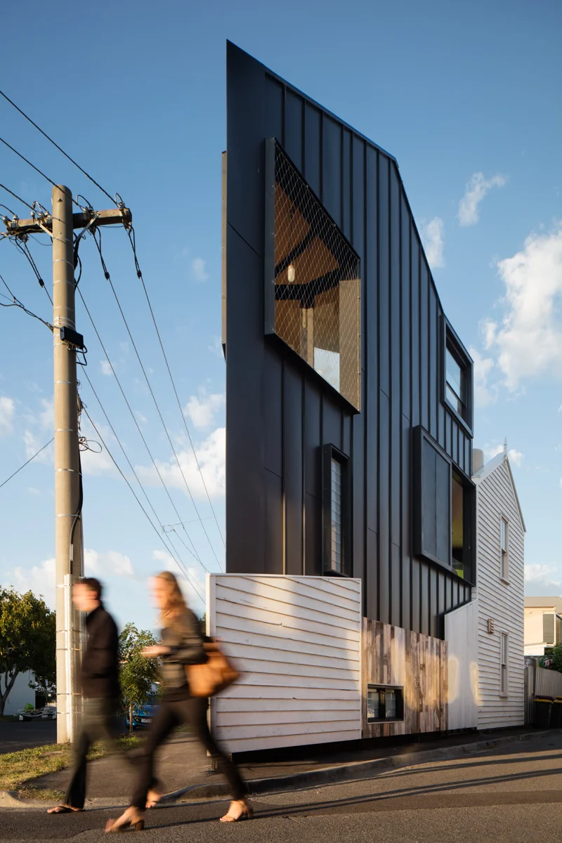 ACUTE HOUSE — OOF! architecture