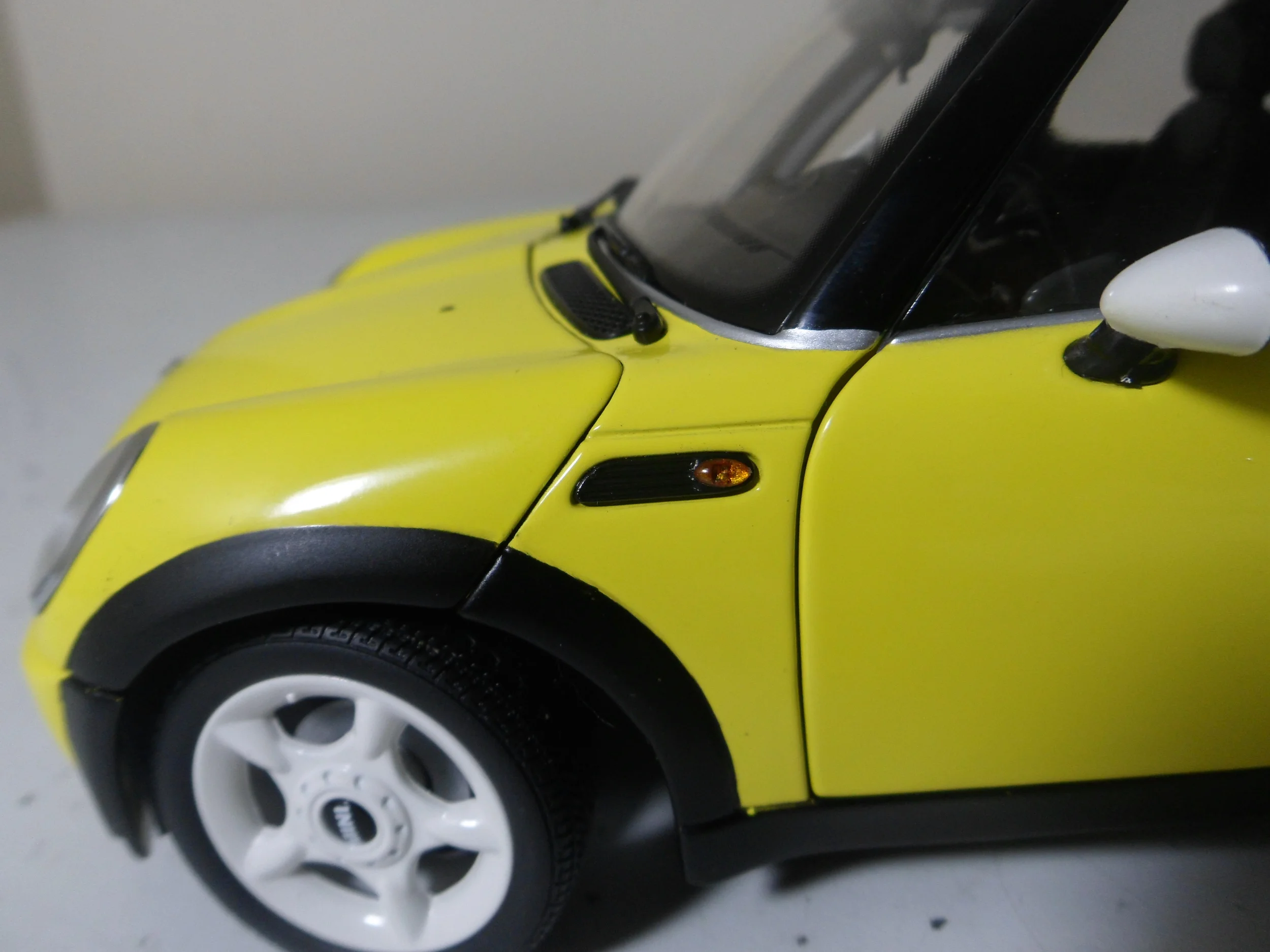BMW mini cooper by Kyosho ,boxed 1:18 scale — CS-DIECAST-TUNING