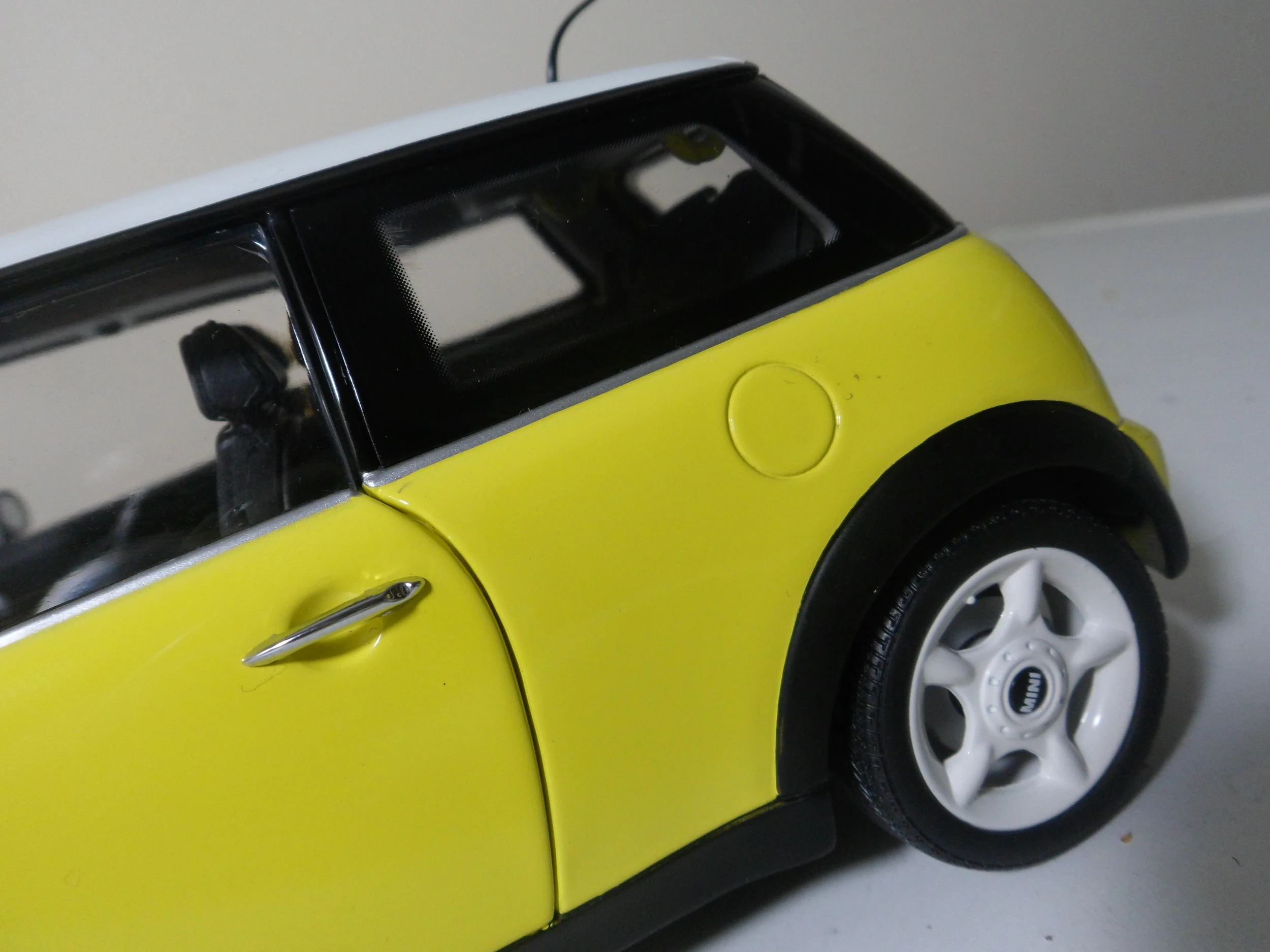 BMW mini cooper by Kyosho ,boxed 1:18 scale — CS-DIECAST-TUNING