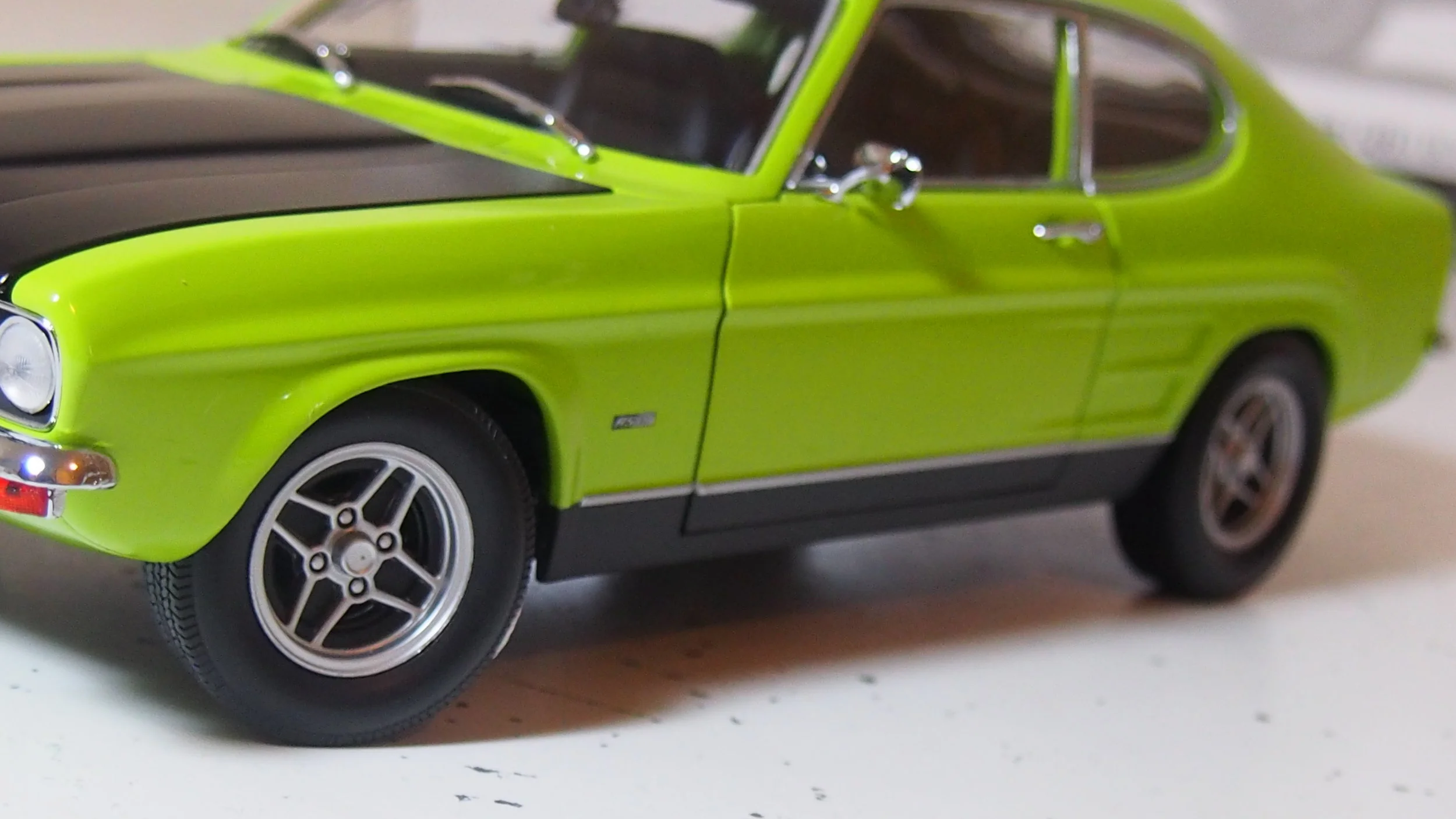 MK1 ford capri RS 2600 by minichamps 1:18 scale — CS-DIECAST-TUNING