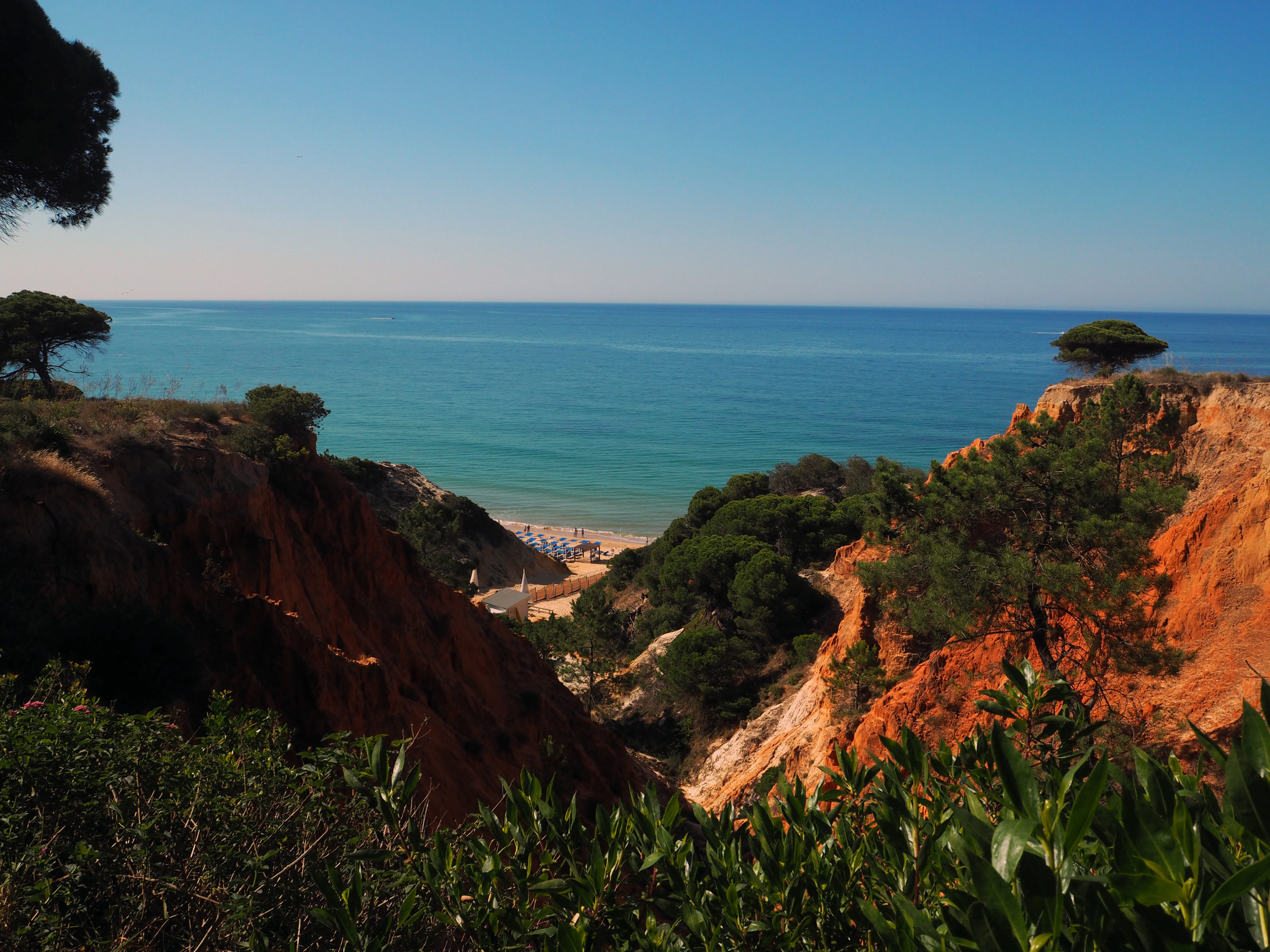 The Stylish Travel Guide To Pine Cliffs Resort | Algarve, Portugal ...