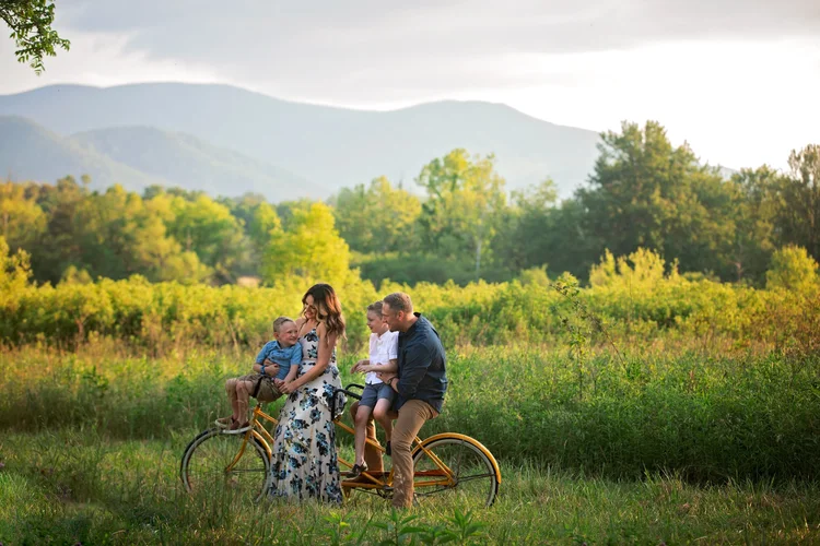 Cades Cove Family Pictures | Family Session in Cades Cove TN