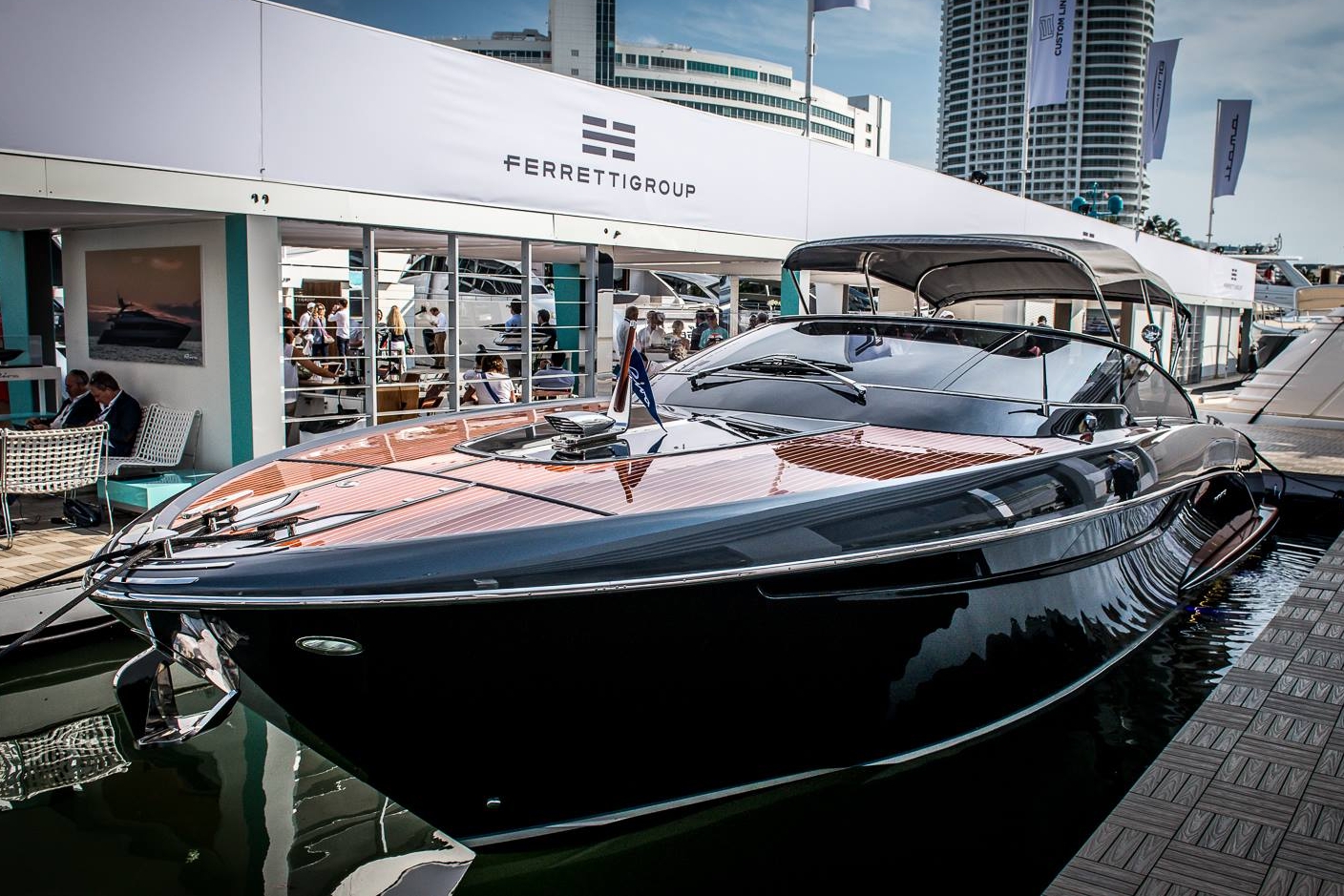 RIVA YACHT 38 RIVAMARE: Information, Photos & Price — Chris Coughlin ...