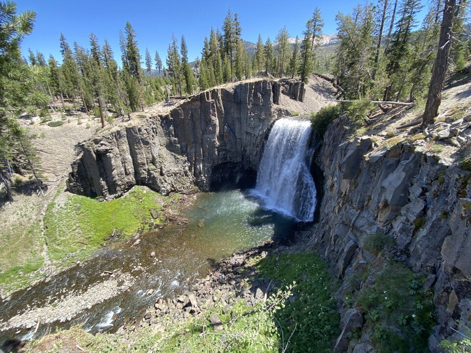The Top 11 Eastern Sierra Hikes to Add to Your Bucket List — She Dreams ...