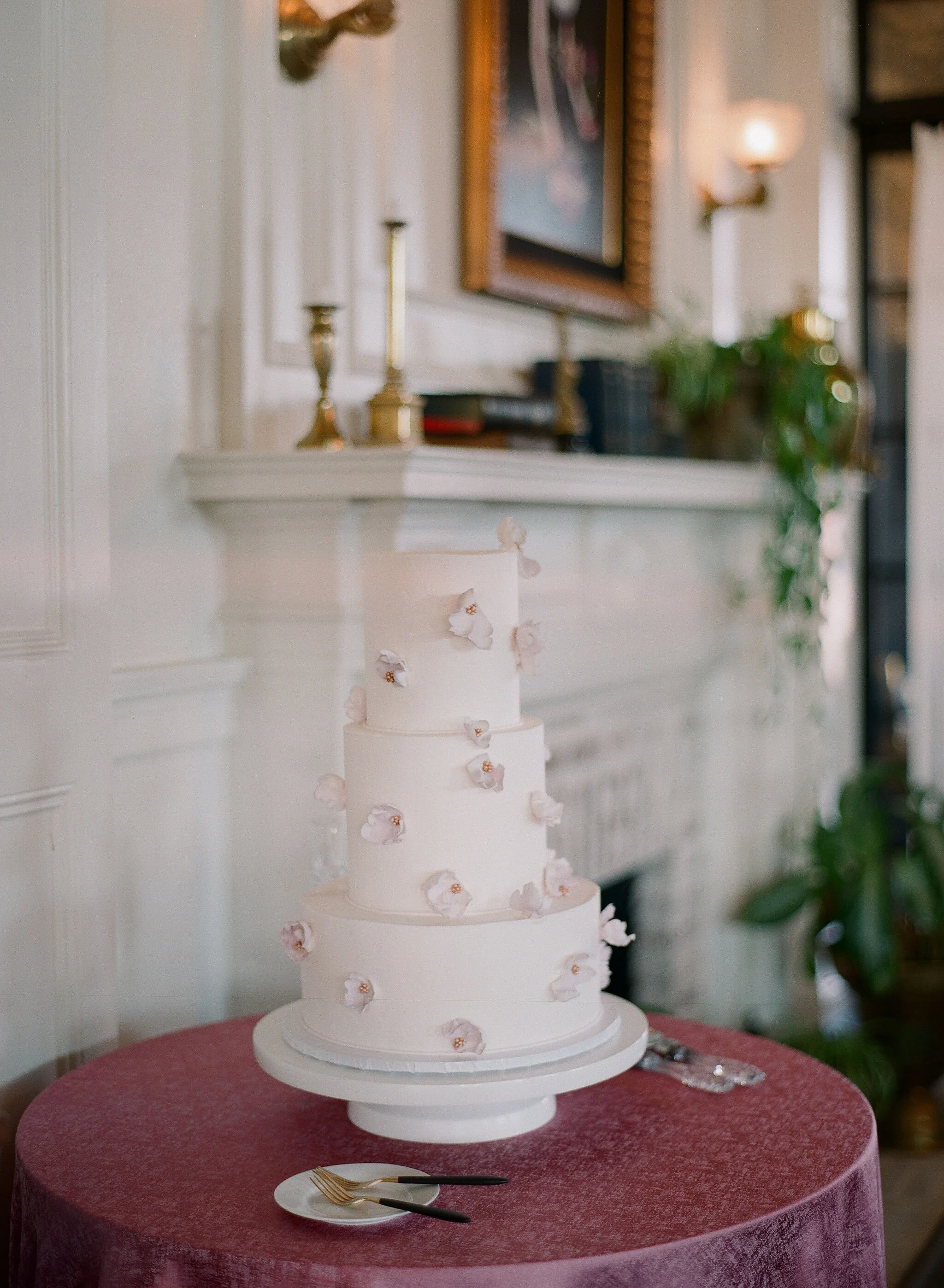 Jena + Ben's Romantic Spring Wedding at The Mason — Wedfully Yours ...
