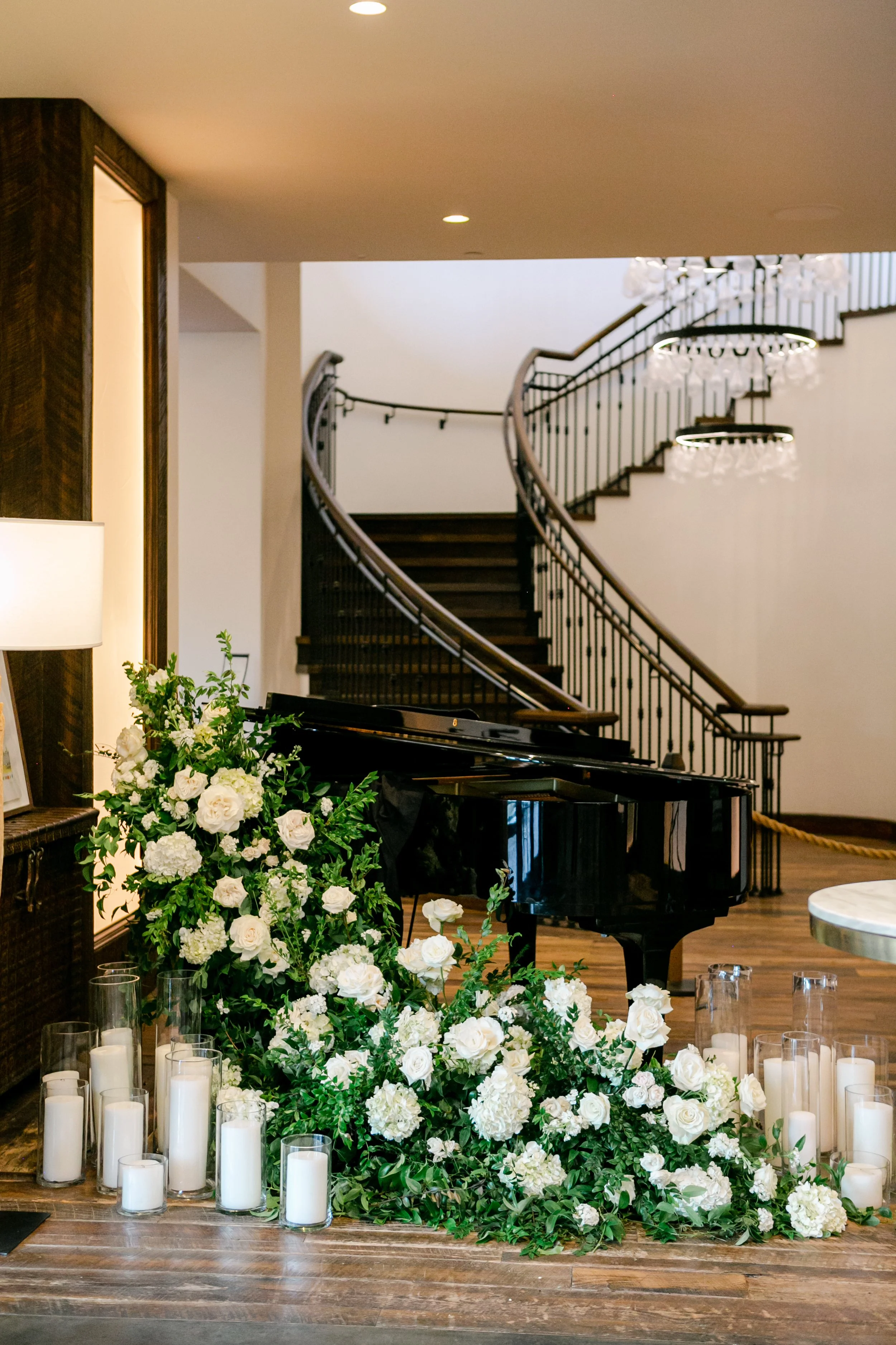 Erica + Hunter's Luxurious, Rustic Wedding at Hotel Drover — Wedfully ...