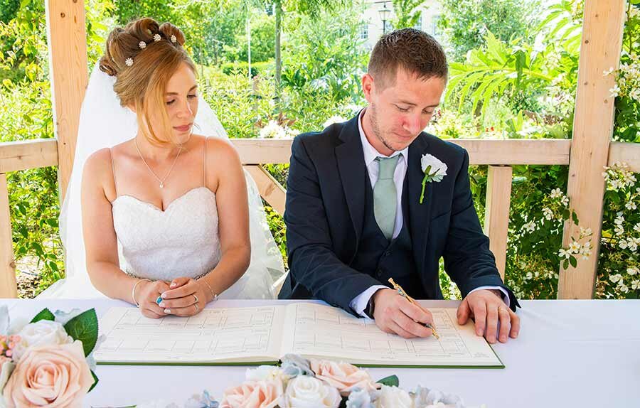 Worthing Wedding Photographer | Field Place Manor Wedding | Darren ...