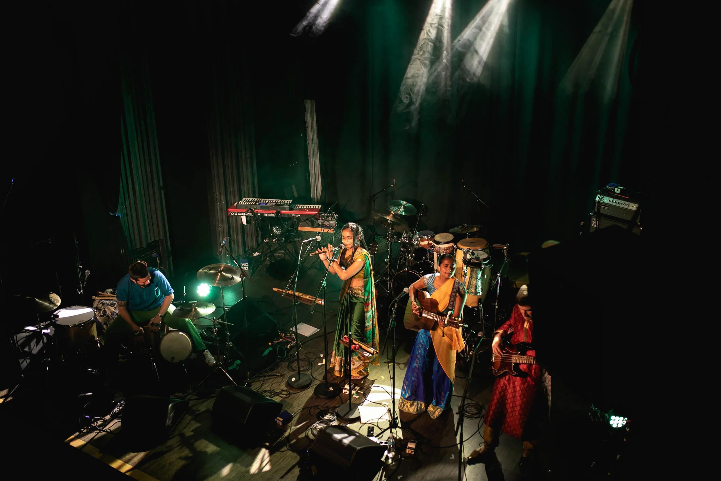 OktoberFolk er gåva vår til konserthungrige fotfolk — Førdefestivalen