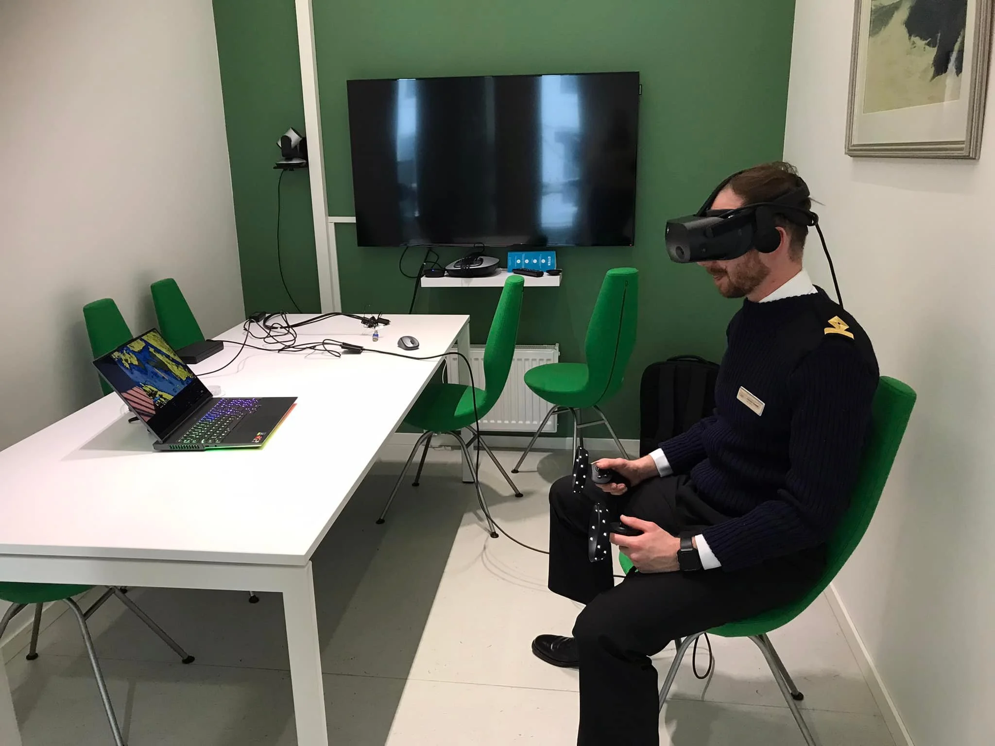 Iona first officers test our VR-Simulator — Morild Interaktiv AS