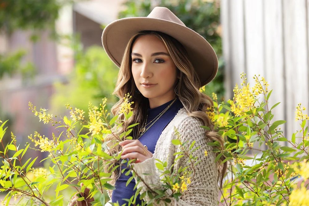 Gruene Senior Portraits / San Antonio Senior Photographer / Tori ...
