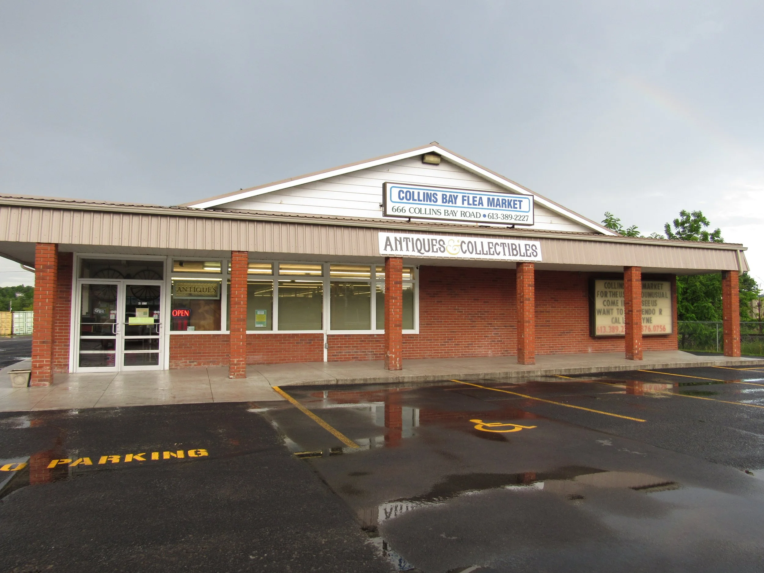 Collins Bay Flea Market