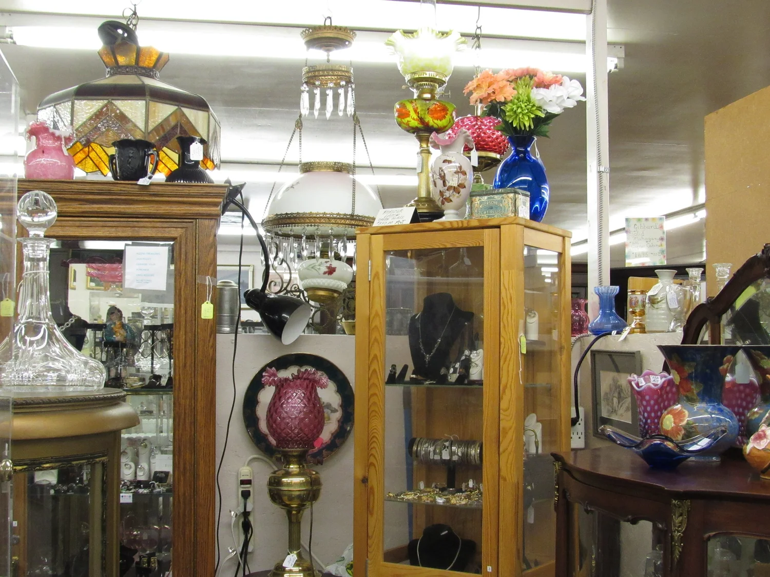 Collins Bay Flea Market