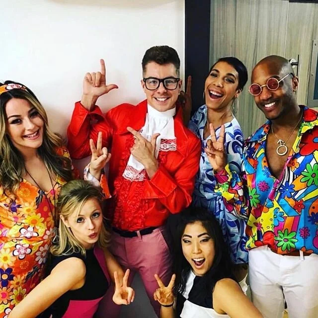 Club Mob - Bespoke Surprises, Dancing Waiters, Singing Waiters, Flash Mobs