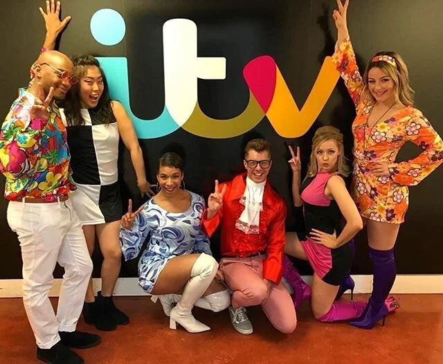 Club Mob - Bespoke Surprises, Dancing Waiters, Singing Waiters, Flash Mobs