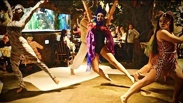 Club Mob - Bespoke Surprises, Dancing Waiters, Singing Waiters, Flash Mobs