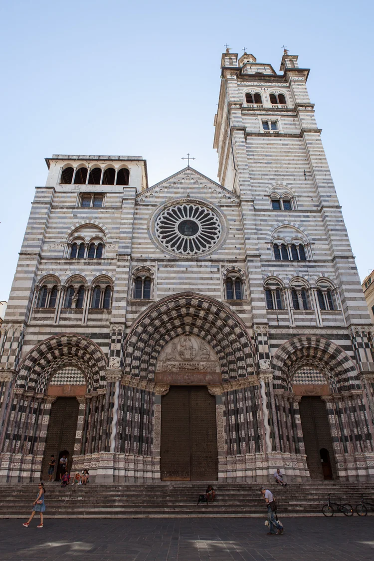 Genoa (Part 2 - Caruggi and the Churches) — Alketa Misja Photography