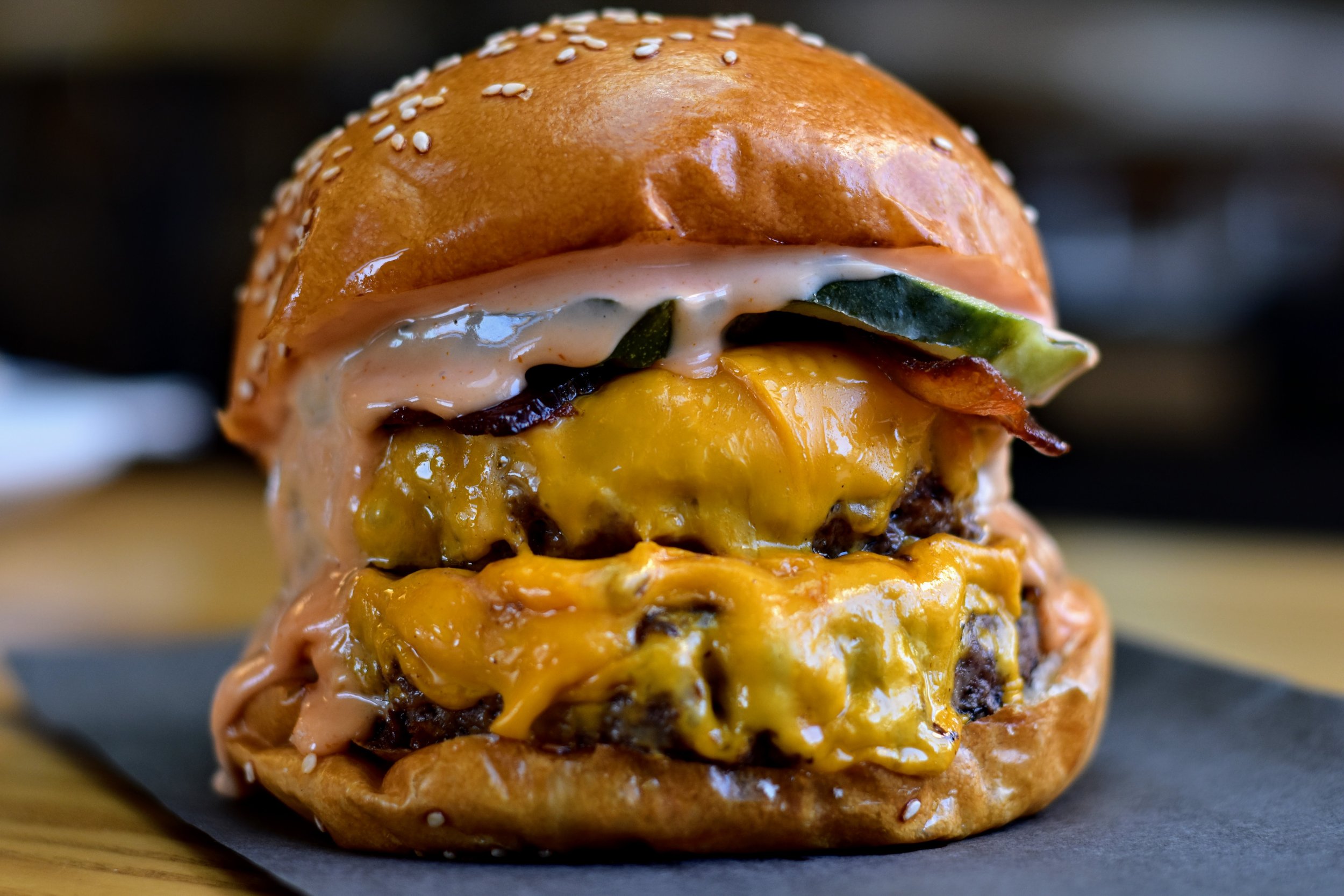Chomp Kitchen and Drinks | Burgers, Sandwiches, Beer