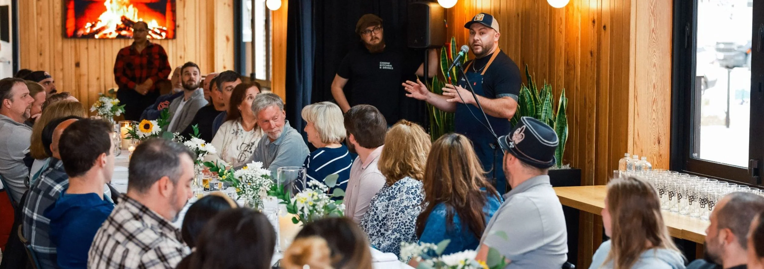 Chomp Kitchen and Drinks | Burgers, Sandwiches, Beer