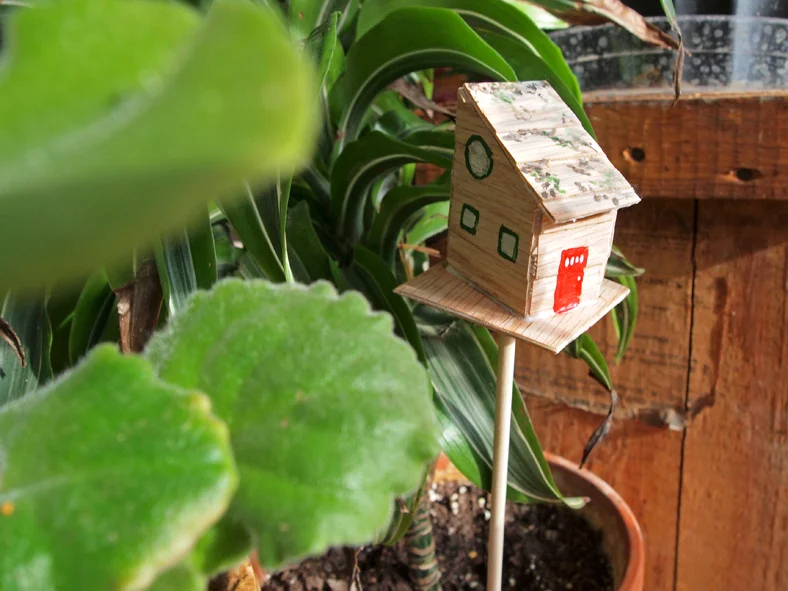 Making Your Own Tiny Treehouse — Snips Entwined