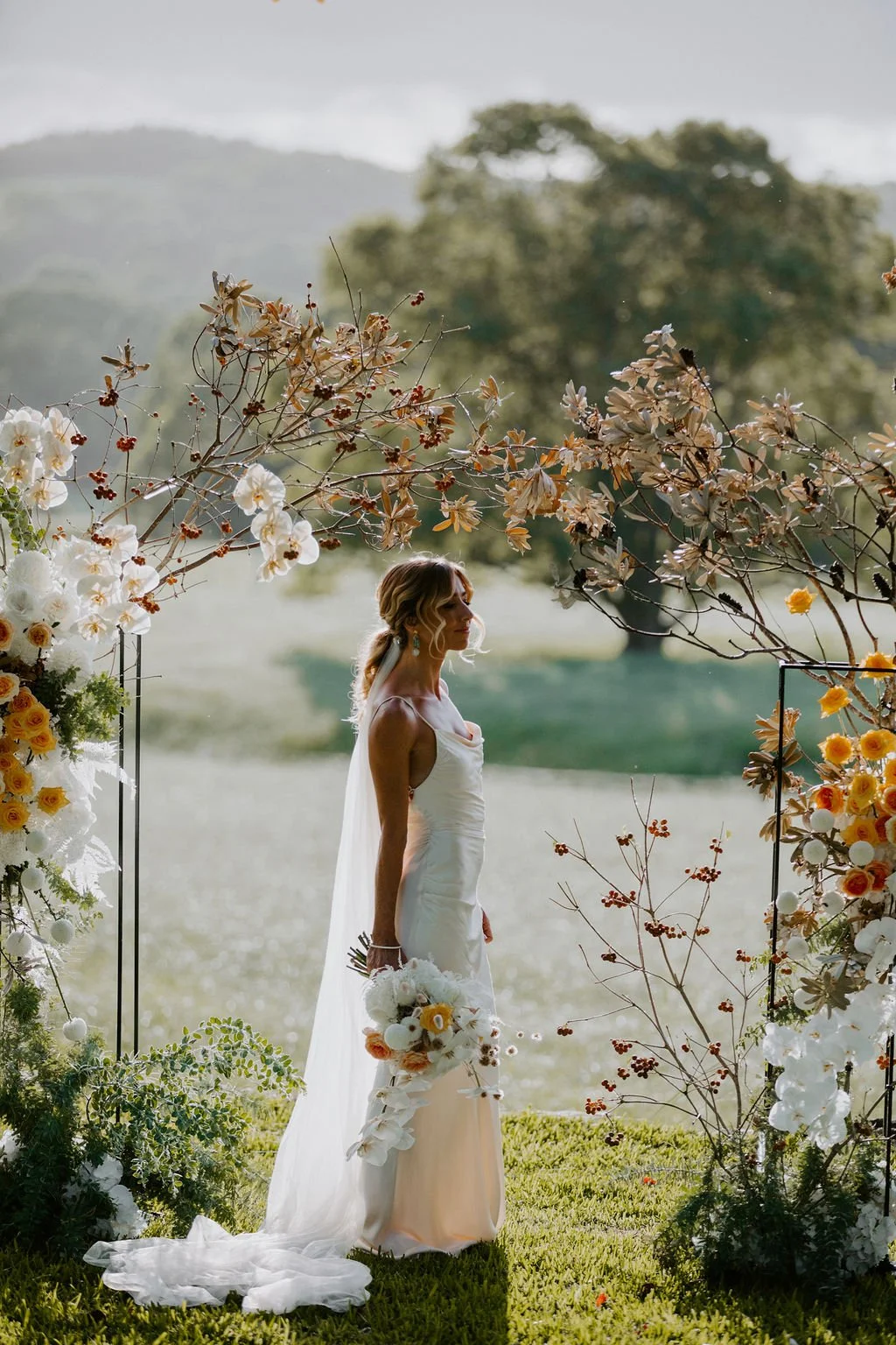 Fridas Field Shoot — THE WEDDING SHED | HIRE & STYLE