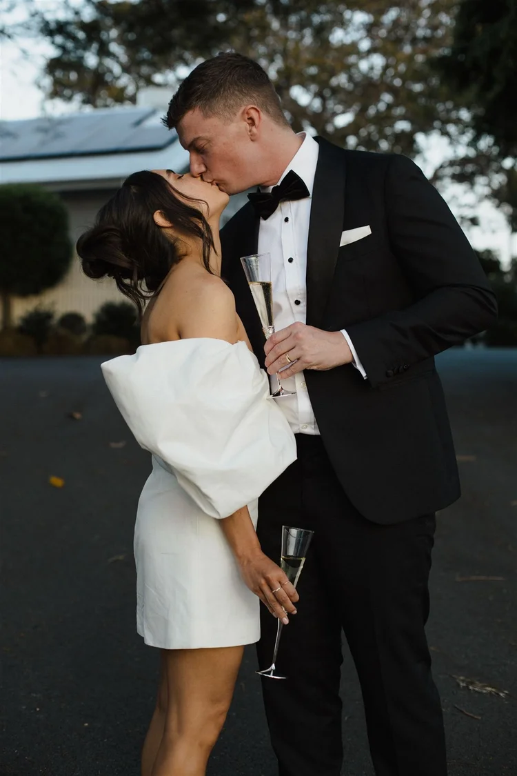 Emma & Tom — THE WEDDING SHED | HIRE & STYLE